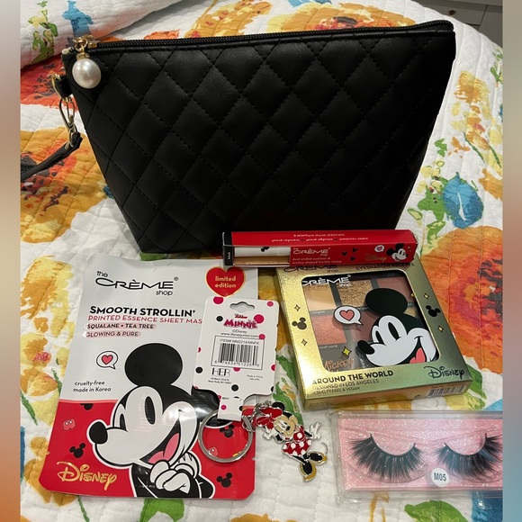 Makeup | Mickey Mouse Makeup Bag With Makeup And Accessories Bundle ...